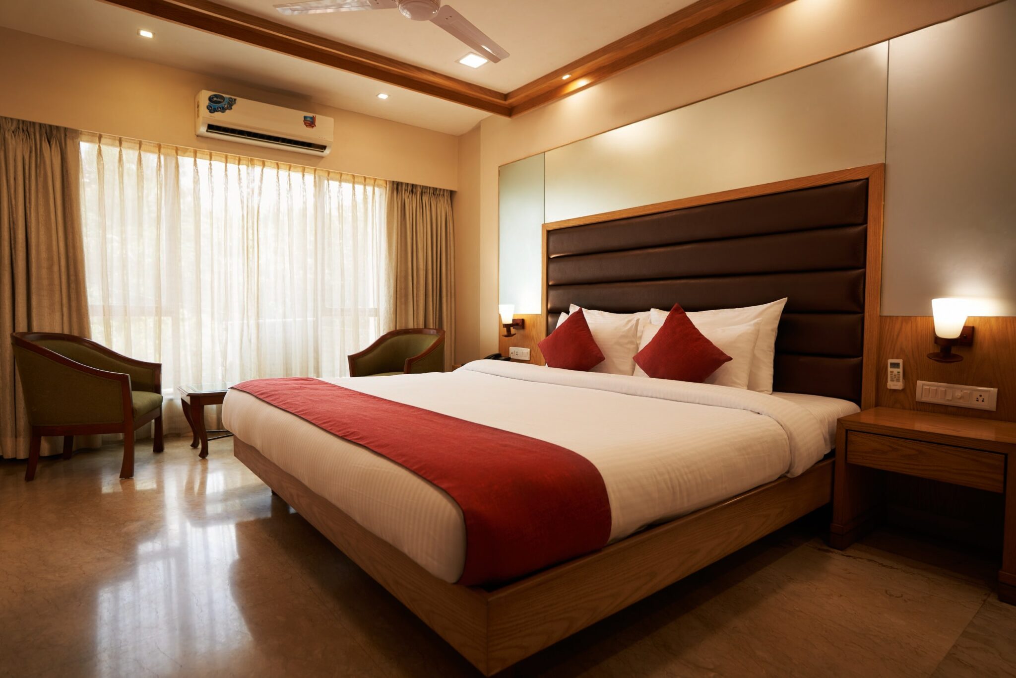 Suite - Keyboard Hotels and Resorts